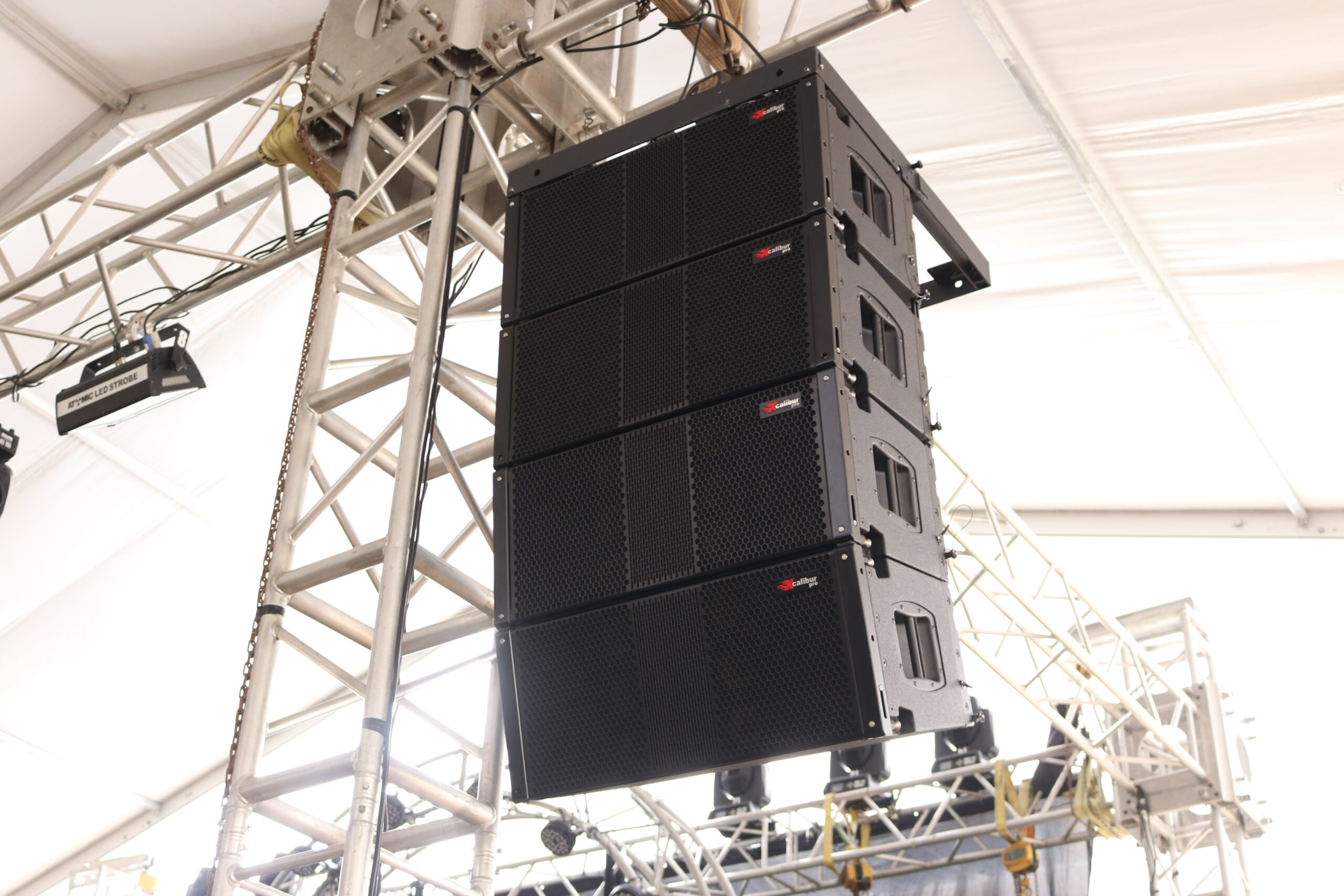 Active Line array class-D 2600W 2x10"LF-6x4"MF-3X1.4"HF - Xcalibur Pro